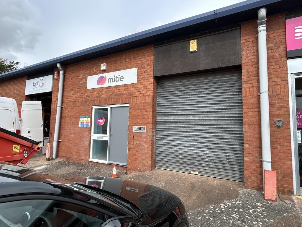 Light industrial facility to lease in Industrial Estate, Priory Way ...
