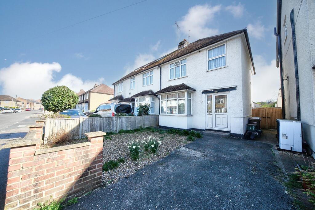 3 bedroom semi-detached house for sale in Campfield Road, St. Albans ...