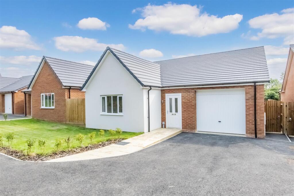 2 bedroom bungalow for sale in Howards Way, Little Addington, Kettering ...