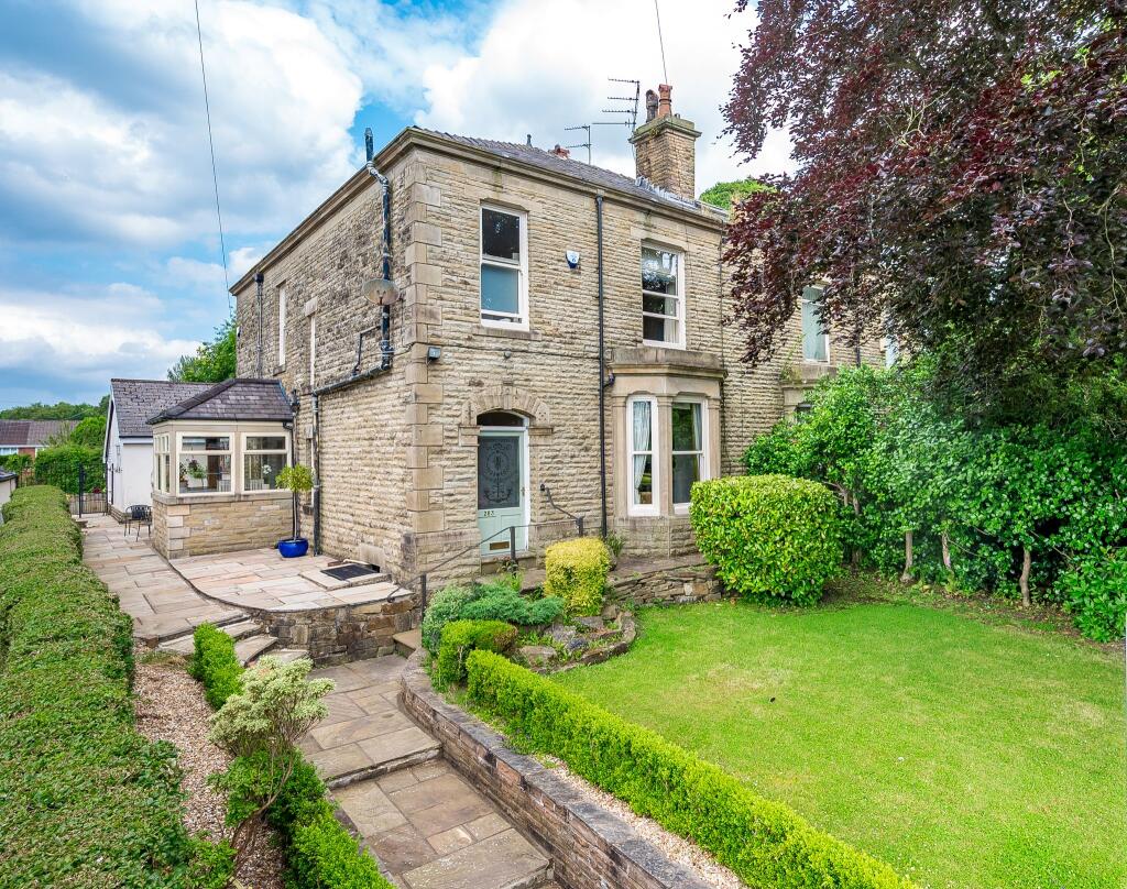4 bedroom character property for sale in Steeped in character, Buckley ...