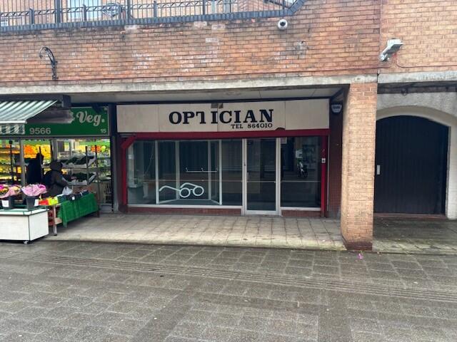 Retail property shopping centre to lease in Unit 17 The Bridgeway ...