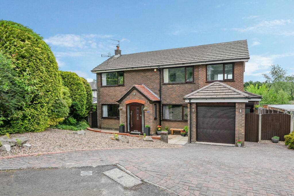 4 bedroom detached house for sale in Forest Way, Bromley Cross, Bolton ...