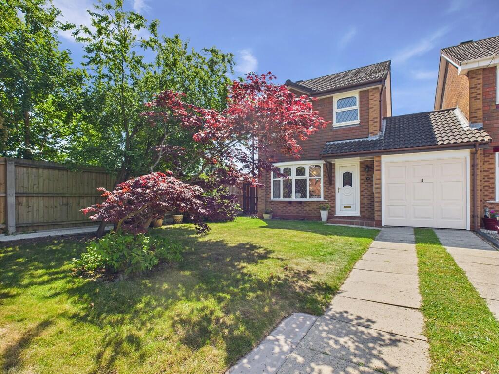 3 bedroom link detached house for sale in Geoffrey Close, Walmley, B76