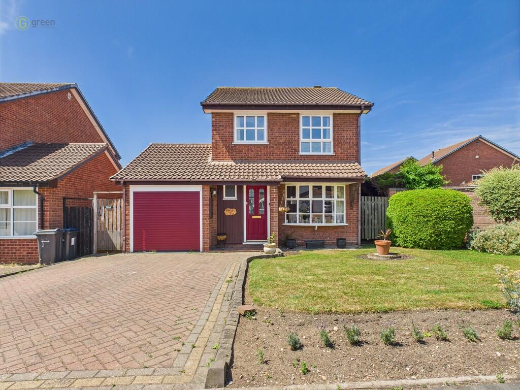 3 bedroom detached house for sale in Preston Avenue, Walmley, B76