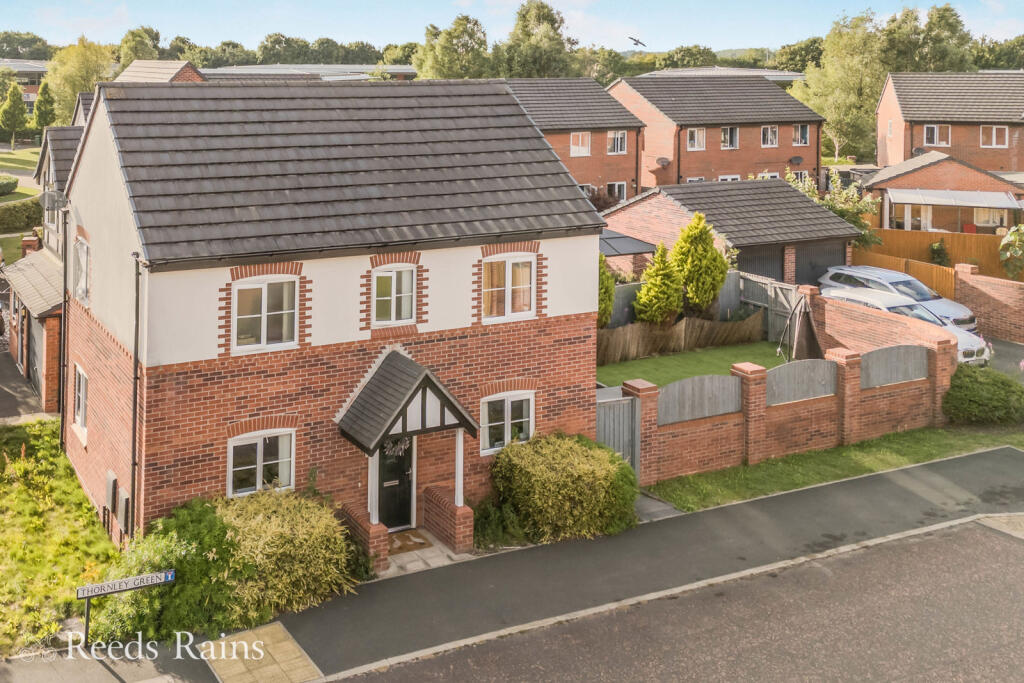 3 bedroom detached house for sale in Thornley Green, Lostock Gralam ...