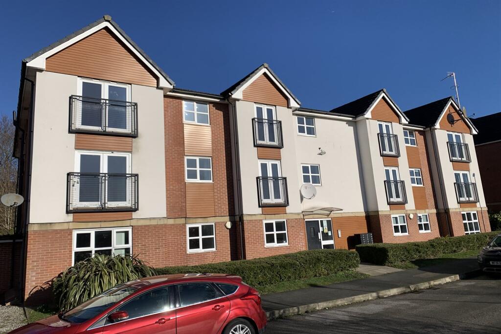 2 bedroom flat for sale in Clearwater Quays, Warrington, WA4 1DE, WA4