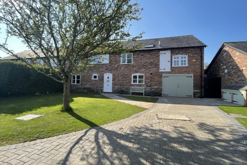 5 bedroom semi-detached house for sale in West Hall Court, High Legh ...