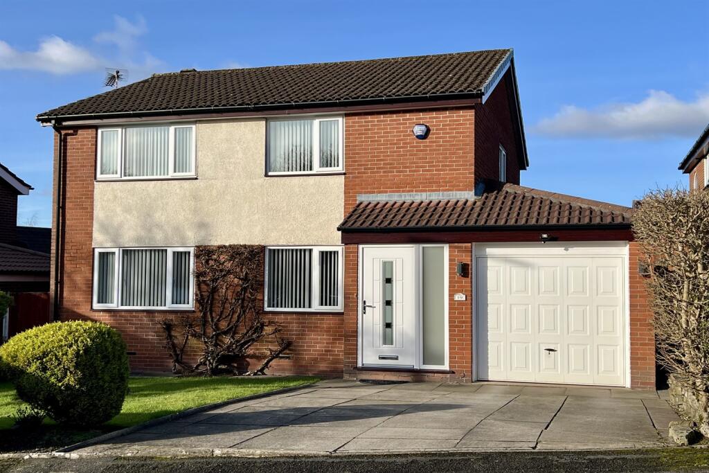 4 bedroom detached house for sale in Leighton Drive, Marple Bridge ...