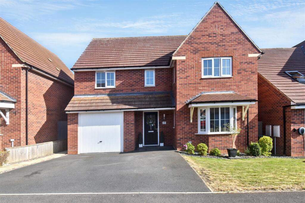 4 bedroom detached house for sale in Cartmel Drive, Corby, NN18 8TA, NN18