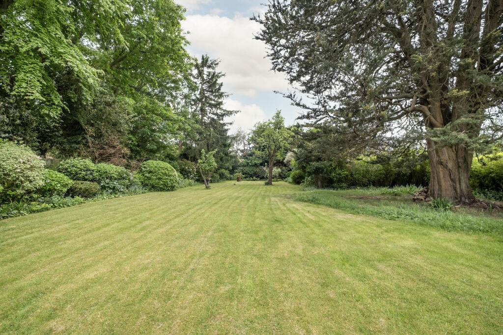 5 bedroom detached house for sale in Stanley Road, East Sheen, SW14