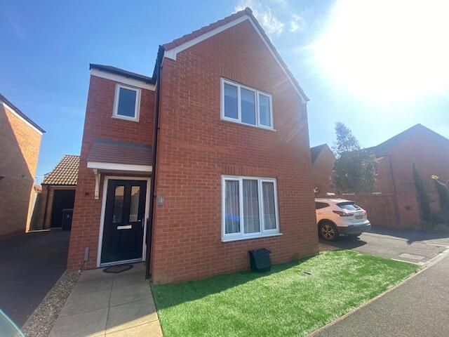 3 bedroom detached house for sale in Orfeus Drive, Stanground South ...