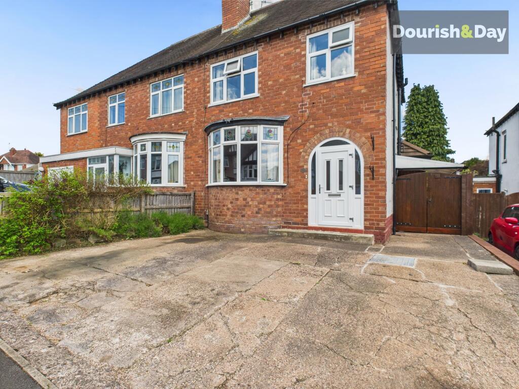 4 bedroom semi-detached house for sale in Highfield Grove, Stafford, ST17