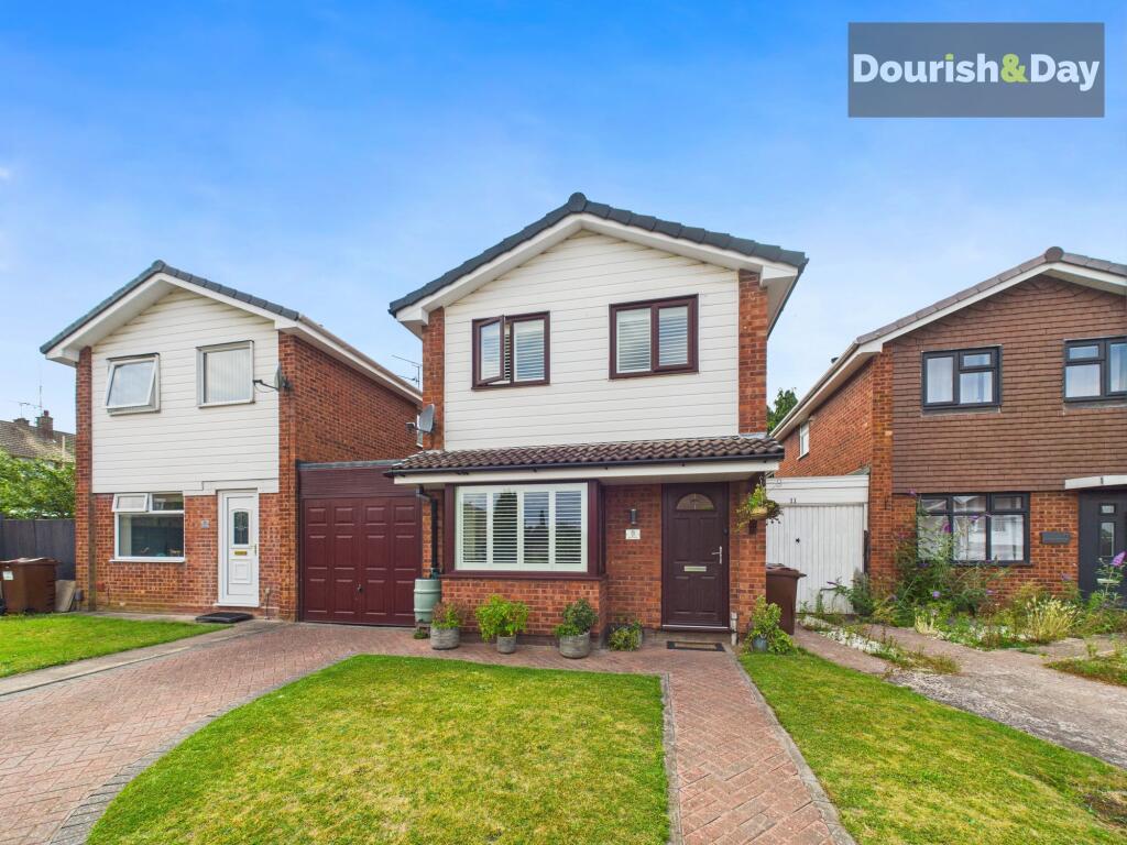 4 bedroom detached house for sale in Baxter Green, Stafford, ST16