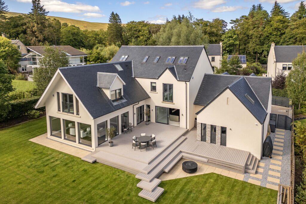 6 bedroom detached house for sale in Rutherford Gardens, West Linton ...