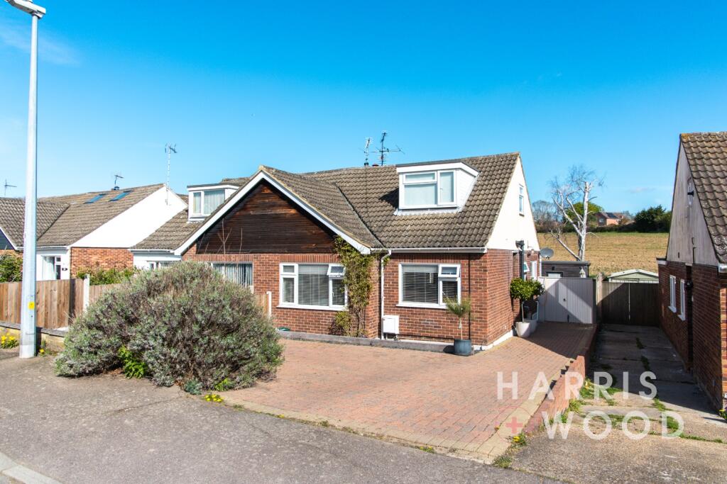 3 bedroom semi-detached house for sale in Hillview Close, Rowhedge ...