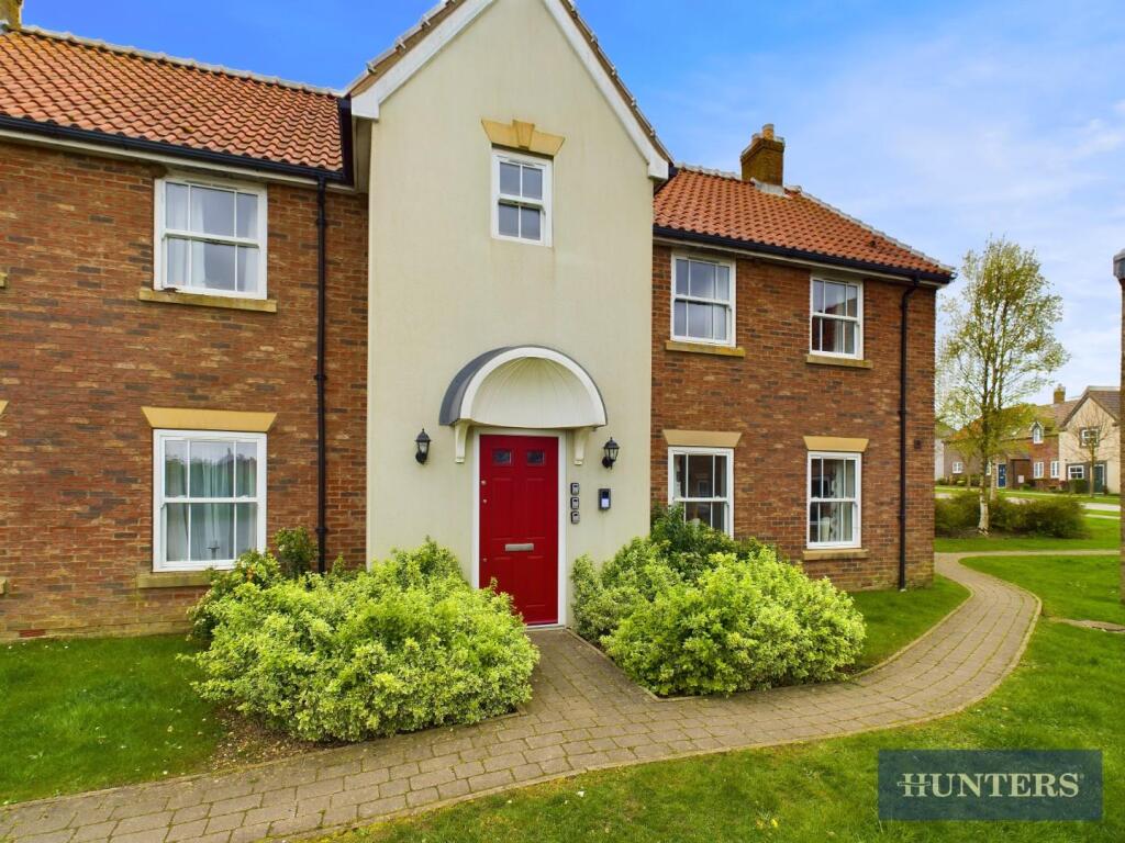 1 bedroom flat for sale in Oyster Way, Moor Road, Filey, YO14