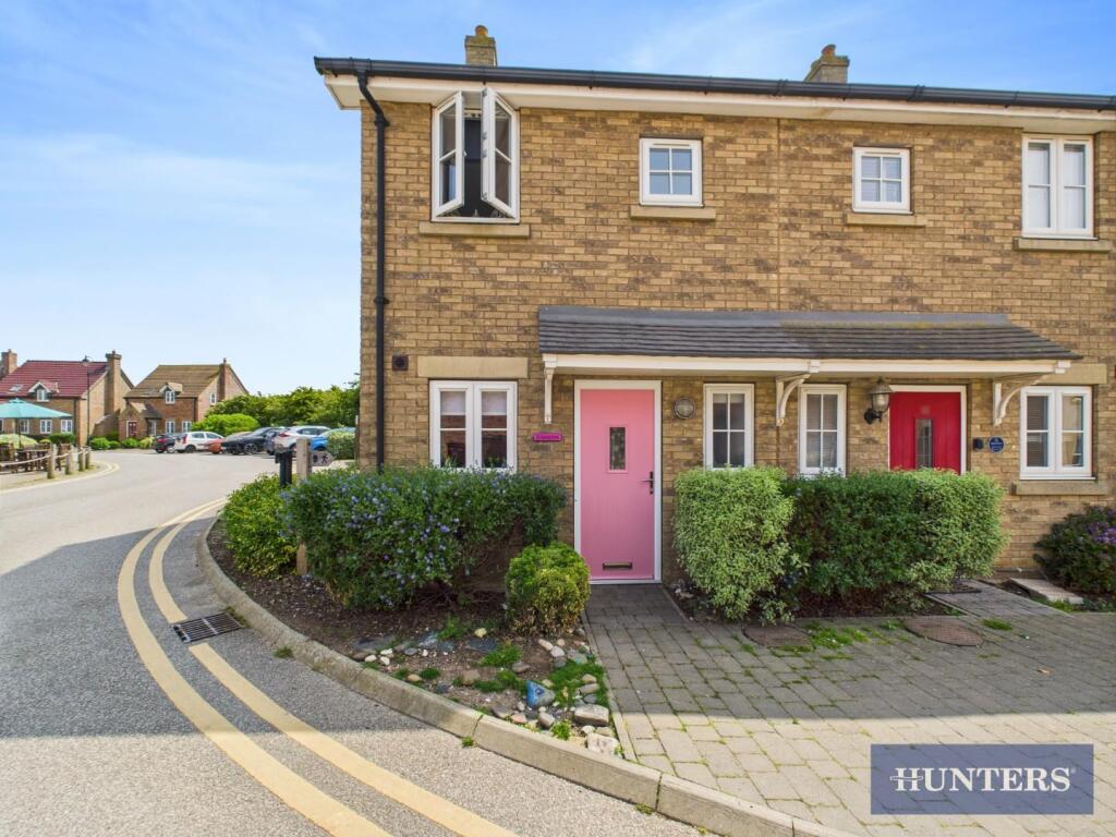 2 bedroom end of terrace house for sale in Sunrise Drive, The Bay ...