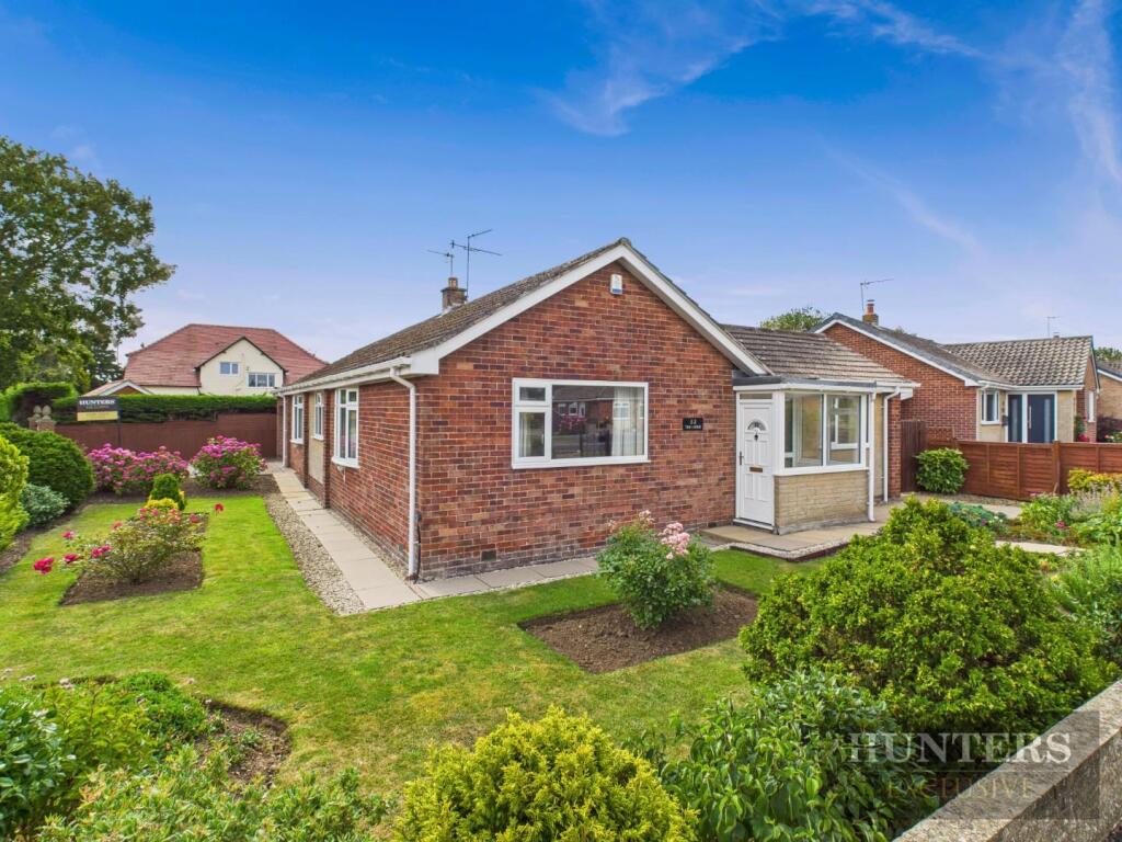 3 bedroom detached bungalow for sale in Wharfedale, Filey, YO14