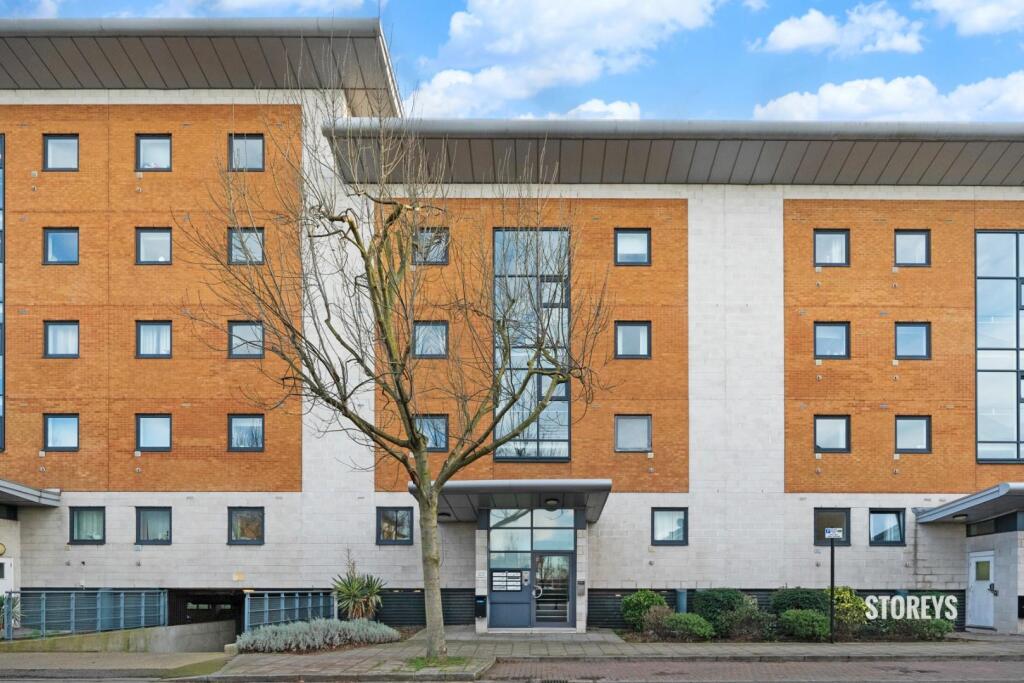 1 bedroom apartment for sale in Fishguard Way, Royal Docks, London E16