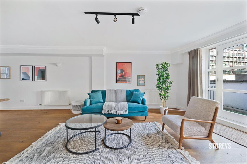 2 bedroom duplex for sale in St. Mark Street, Aldgate, London E1