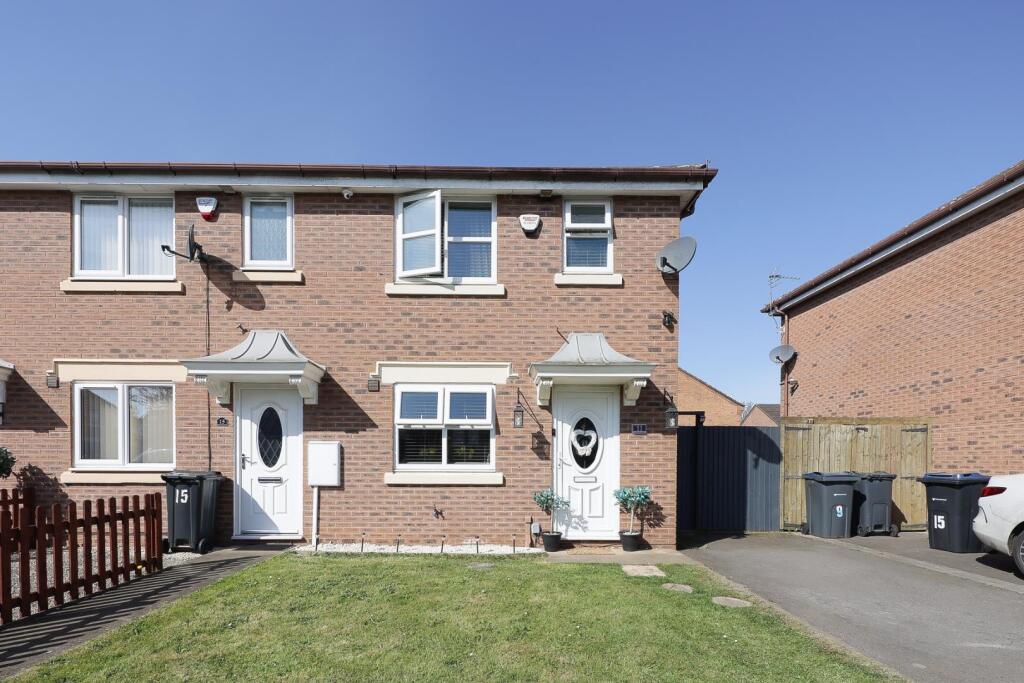 2 bedroom end of terrace house for sale in Princethorpe Close, Shard ...