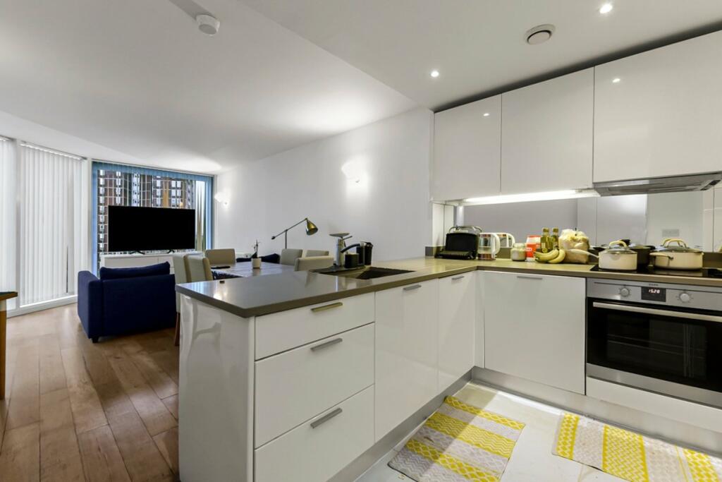 3 bedroom flat for sale in Navigation Building, Station Approach, Hayes ...