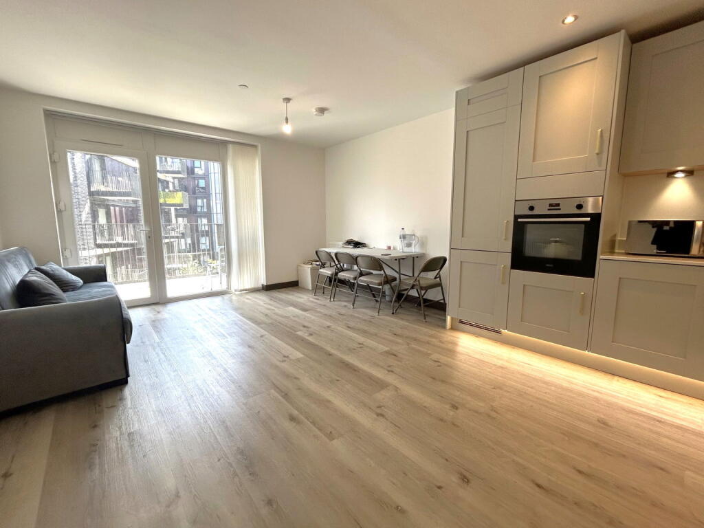 1 bedroom apartment for sale in 7 Gramophone Lane, Hayes, UB3 1FP, UB3