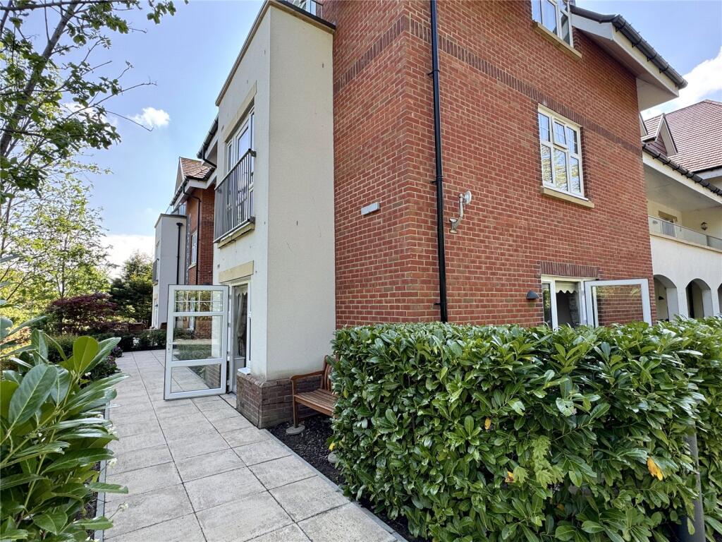 1 bedroom flat for sale in Emerson Park, Rowhill Road, Hextable, BR8