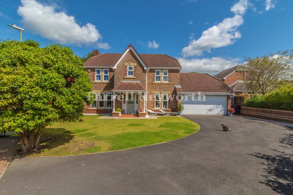 4 bedroom house for sale in Holland House Road, Walton Le Dale, Preston ...