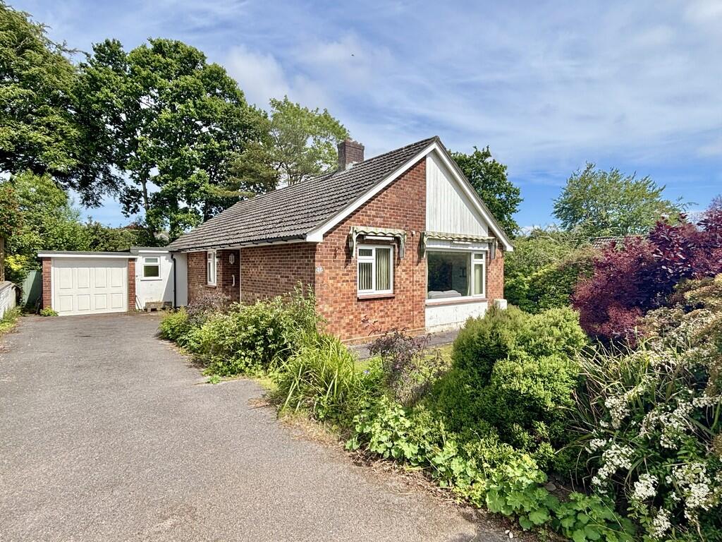 3 bedroom detached bungalow for sale in Beech Close, Broadstone, BH18