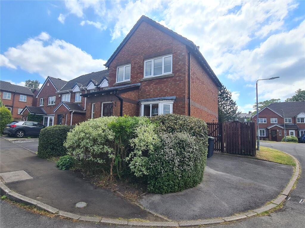 3 bedroom end of terrace house for sale in Sutton Way, Hadfield ...