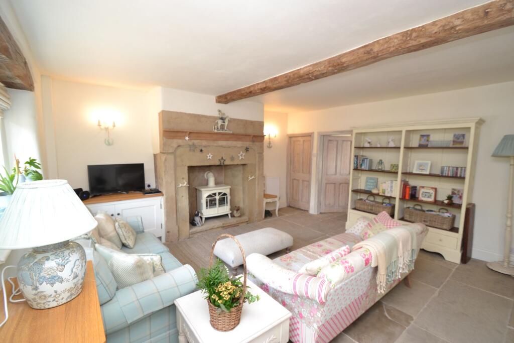 2 bedroom cottage for sale in Park Place, Thackley,, BD10