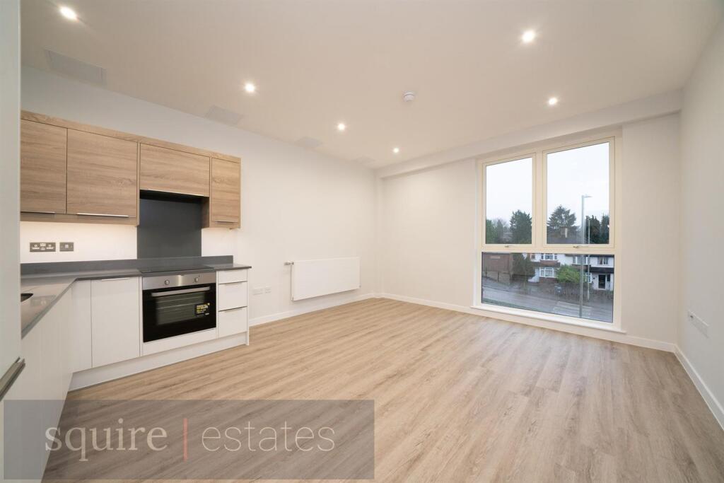 2 bedroom apartment for rent in Bryanston Court, Hemel Hempstead, HP2