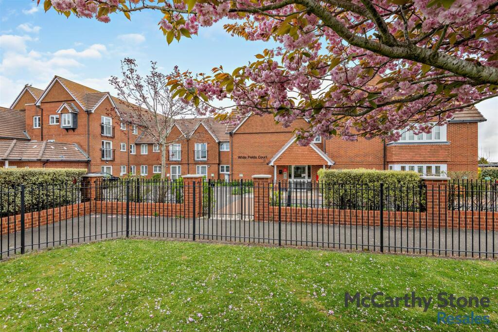 1 bedroom apartment for sale in White Fields Court, Manley Close ...
