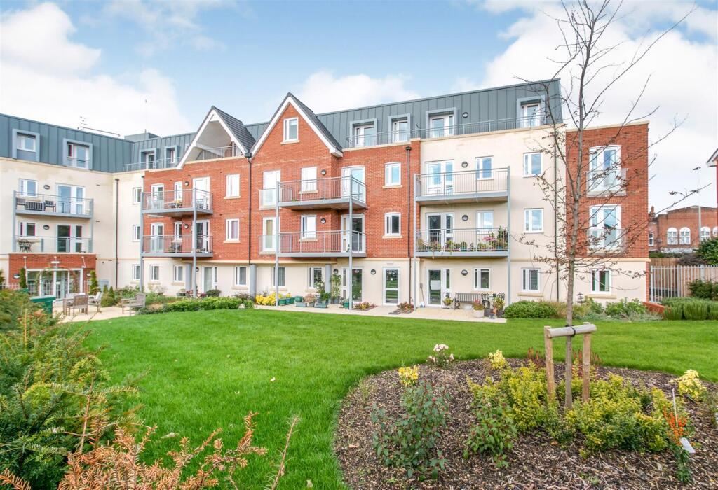 1 bedroom apartment for sale in Macaulay Road, Broadstone, Dorset, BH18 ...