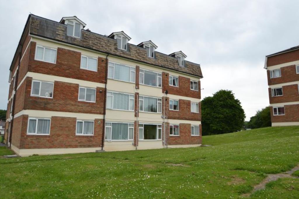 2 bedroom flat for rent in Devizes House, Wylye Road, Tidworth, SP9