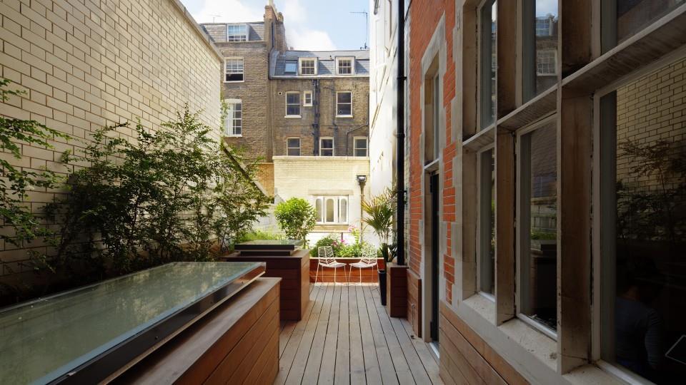 Serviced office to lease in Stratton Street, London, W1J 8LQ, W1J