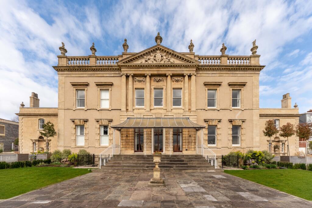 4 bedroom flat for sale in Redland Court, Redland, Bristol ...