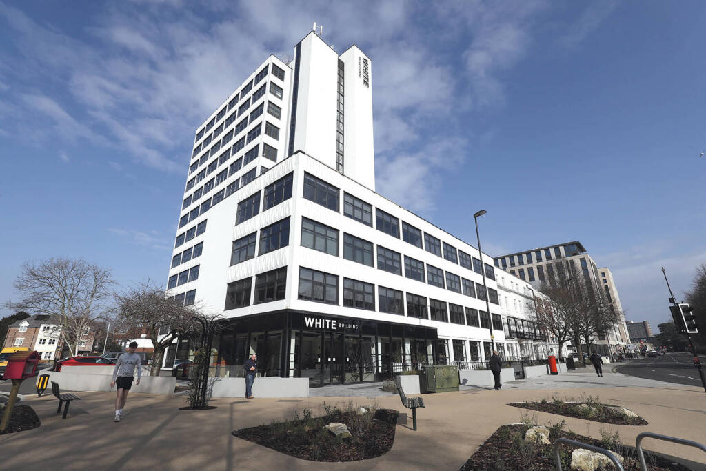 Office to lease in White Building 1-4 Cumberland Place, Southampton ...