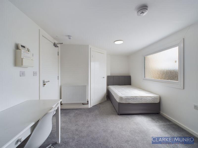 Studio flat for rent in Albert Terrace, Middlesbrough, TS1