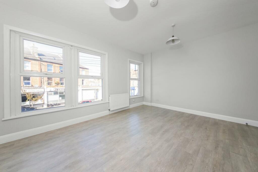 2 bedroom apartment for sale in Brockley Rise, Honor Oak Park, SE23