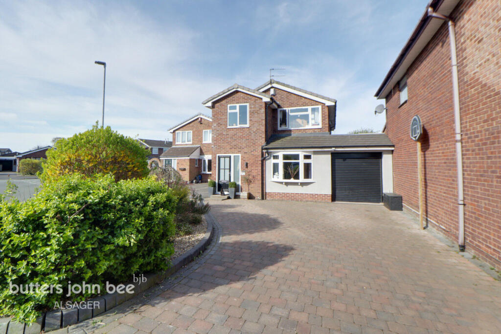 4 bedroom detached house for sale in Stephens Way, Bignall End, ST7