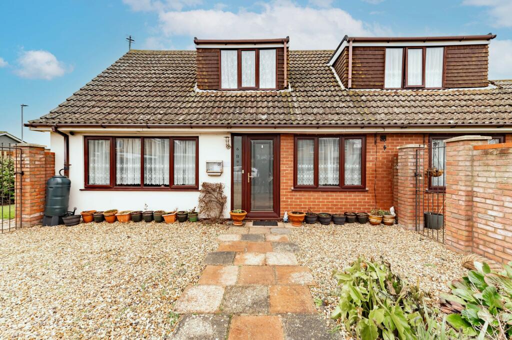 4 bedroom detached bungalow for sale in Bure Close, Great Yarmouth, NR30