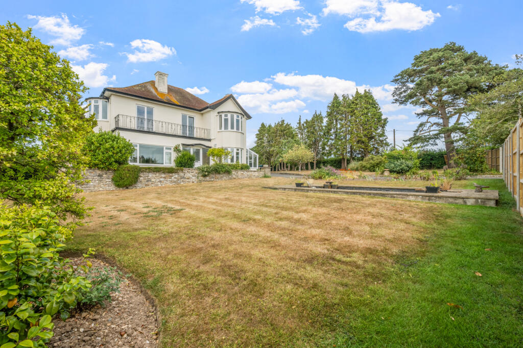 4 bedroom detached house for sale in Axminster, Devon, EX13