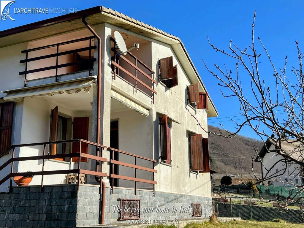 4 bedroom lodge for sale in Tuscany, Lunigiana, Zeri, Italy