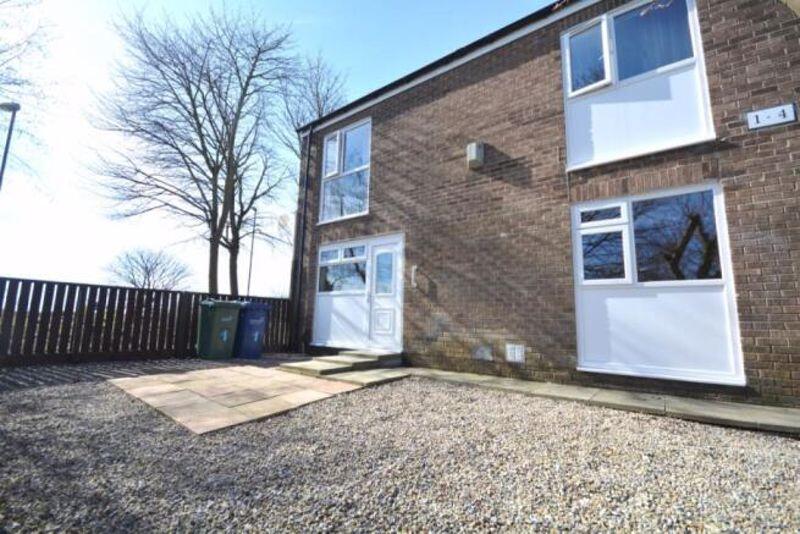1 bedroom flat for sale in Bamburgh Close, Oxclose Washington, NE38