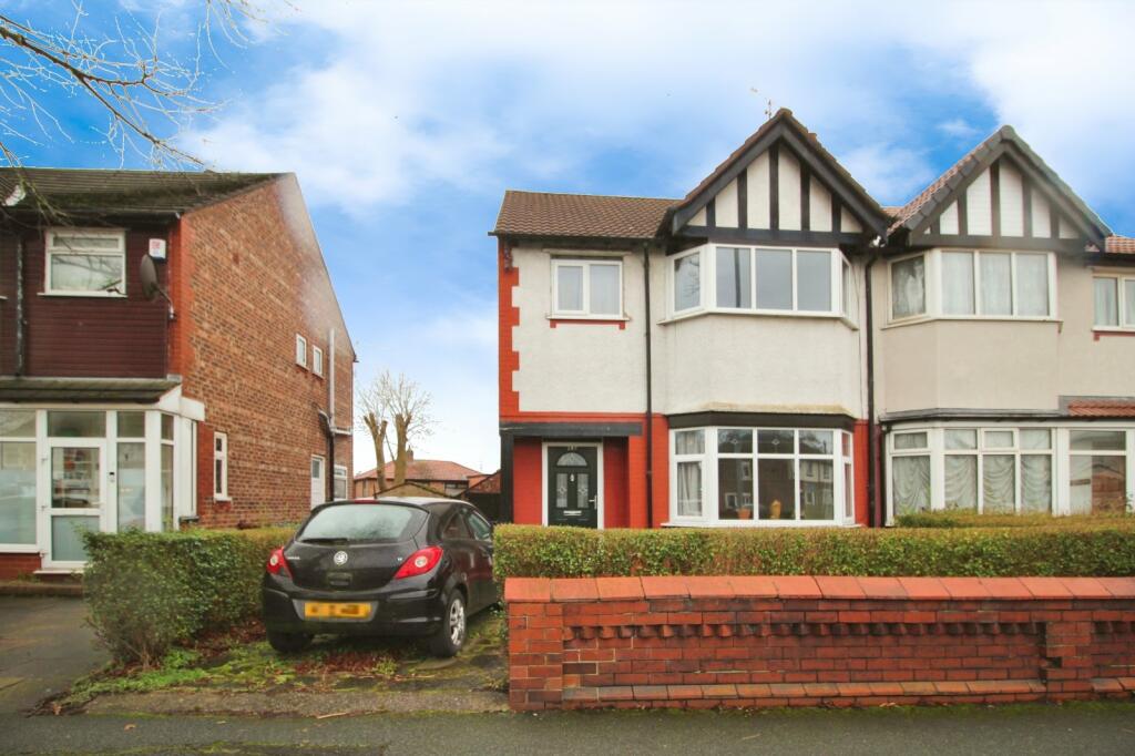 3 Bedroom Semi Detached House For Sale In Reddish Road Reddish