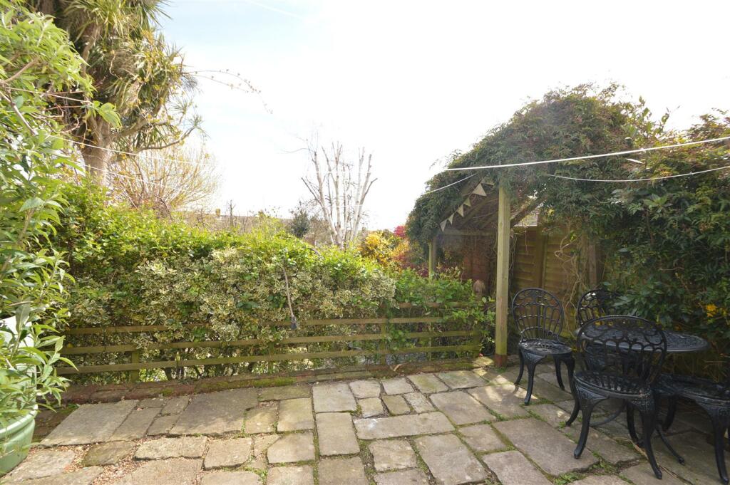 3 bedroom semi-detached house for sale in Ryde, PO33