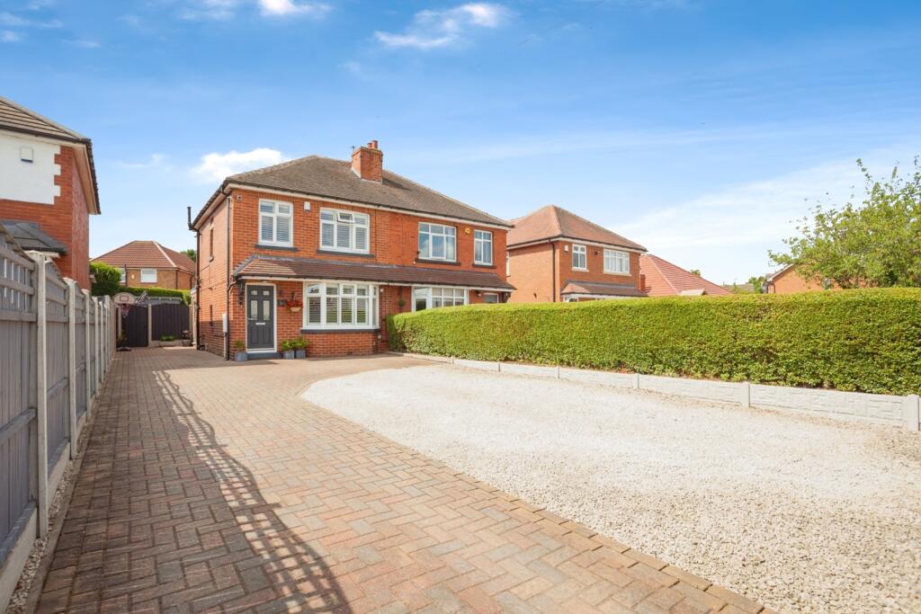 3 bedroom semi-detached house for sale in Leeds Road, Lofthouse ...