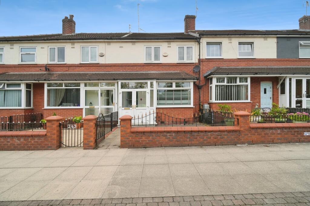 3 bedroom terraced house for sale in Langworthy Road, Salford, Greater ...